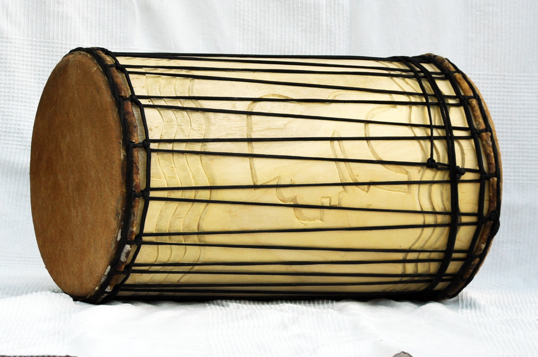 Melina traditional mounting sangban dunun - Guinea dunun drum