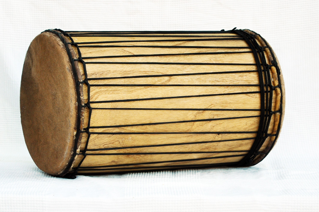 Melina traditional mounting sangban dunun - Guinea dunun drum