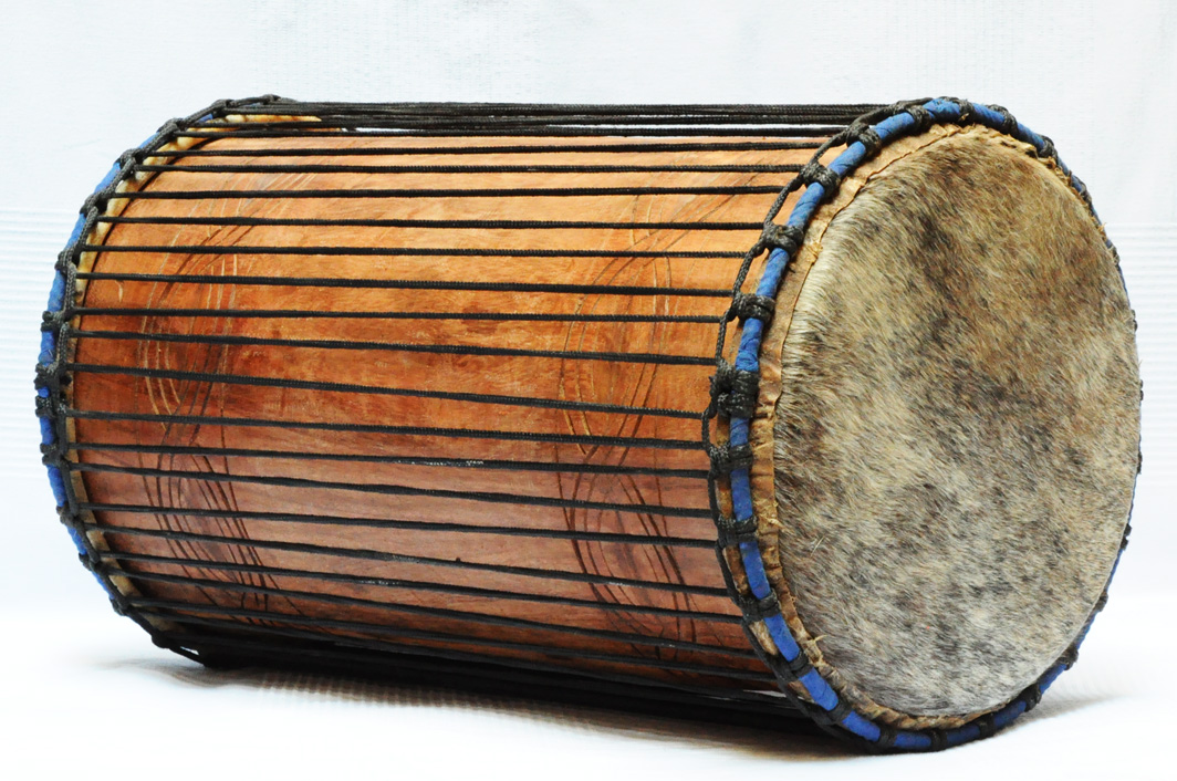 African dundun: Ghana sangban djun djun drum